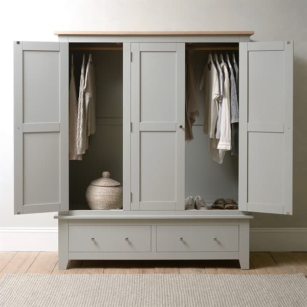 Chester Dove Grey Triple Wardrobe - The Cotswold Company